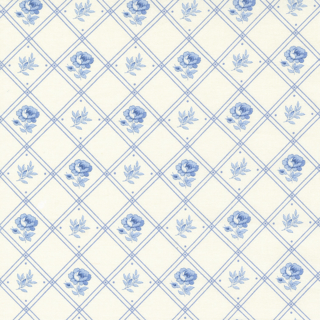 Blueberry Delight~Trellis~White/Blue – MillyMac Supplies